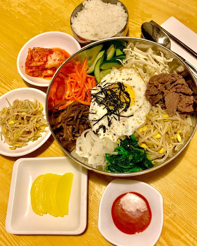 Korean Village in Toronto's Koreatown Celebrates Four Decades - Homes ...